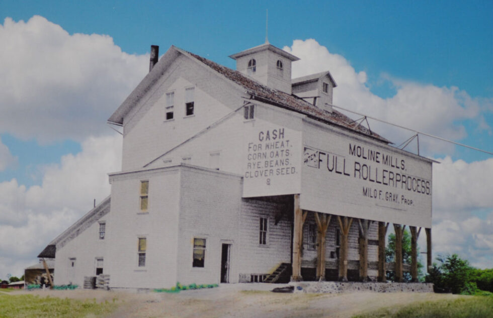 Moline Milling Coop - Your Hometown Feed Mill & Country Store